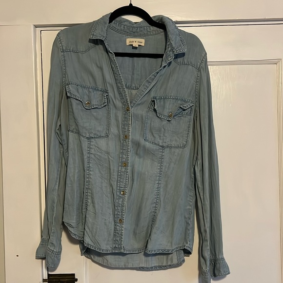 cloth & stone | Tops | Cloth And Stone Chambray Button Down | Poshmark